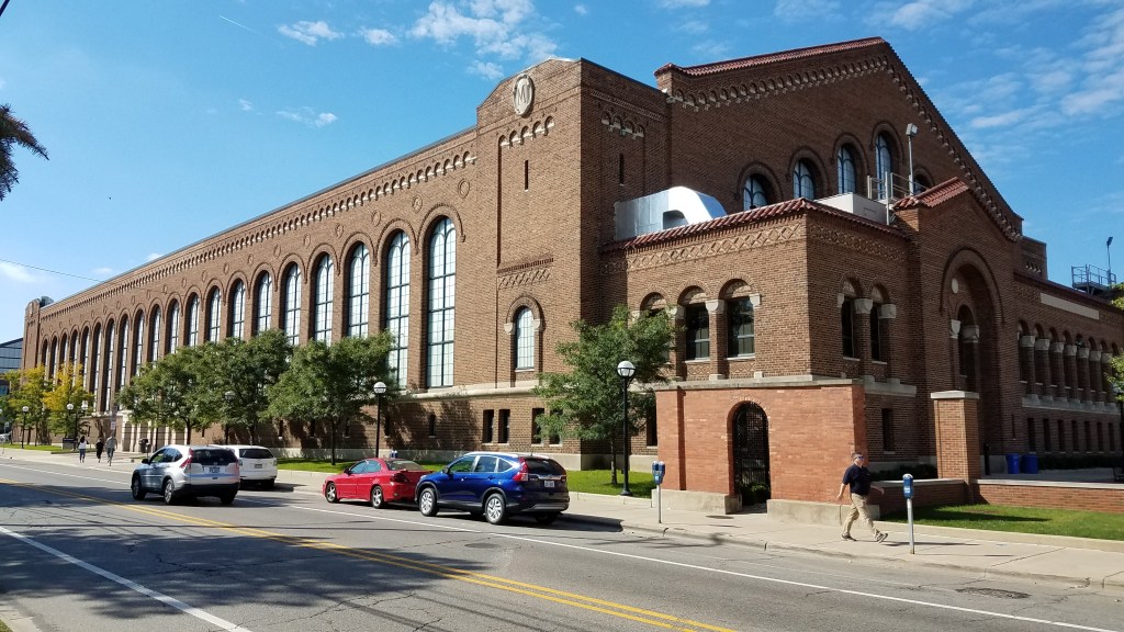 Yost Ice Arena – Stadium and Arena Visits