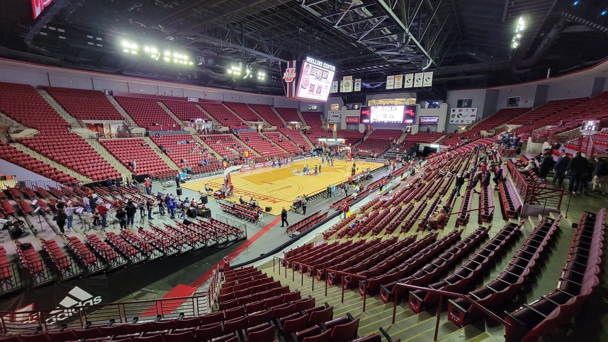 Mullins Center – Stadium and Arena Visits